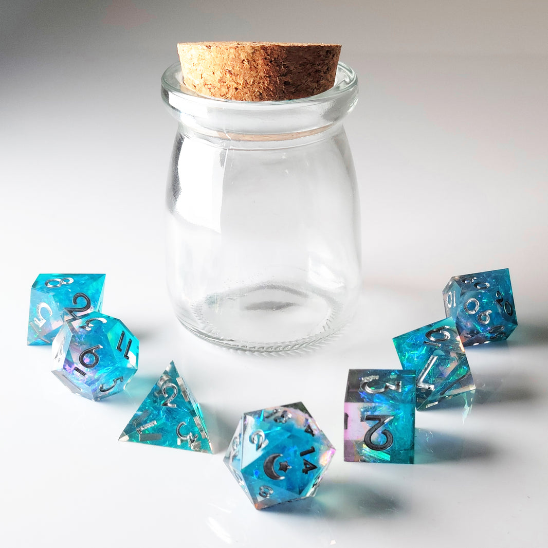 Handmade Dice in Potion Bottles – DICEBOUND