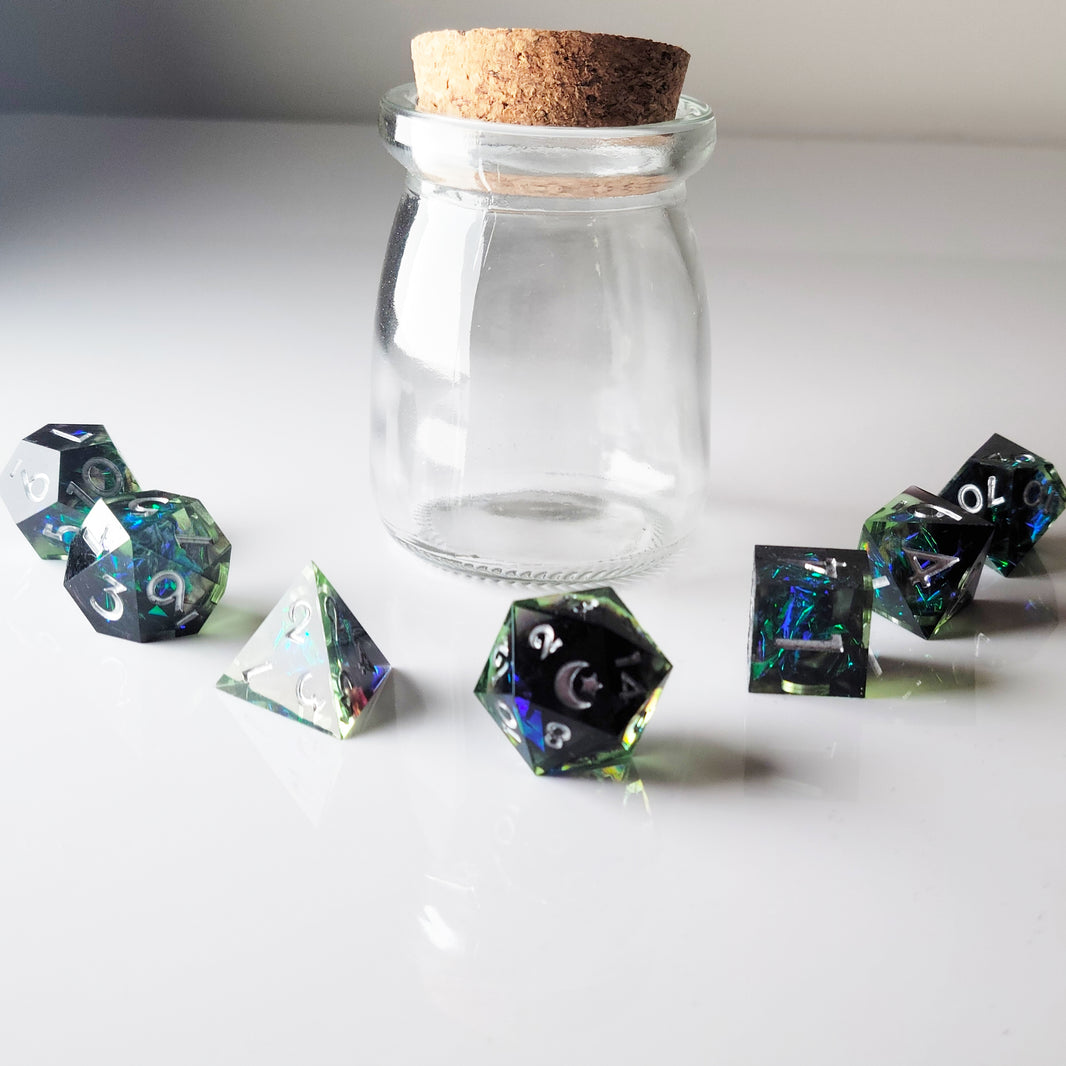 Handmade Dice in Potion Bottles – DICEBOUND